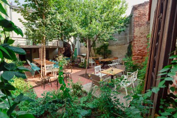 Apollo 111 - Theatre, Bar - Bucharest.io